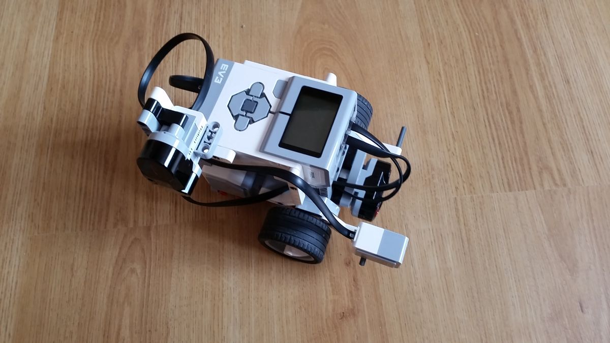 File:Ns robot2.jpg - RoboWiki